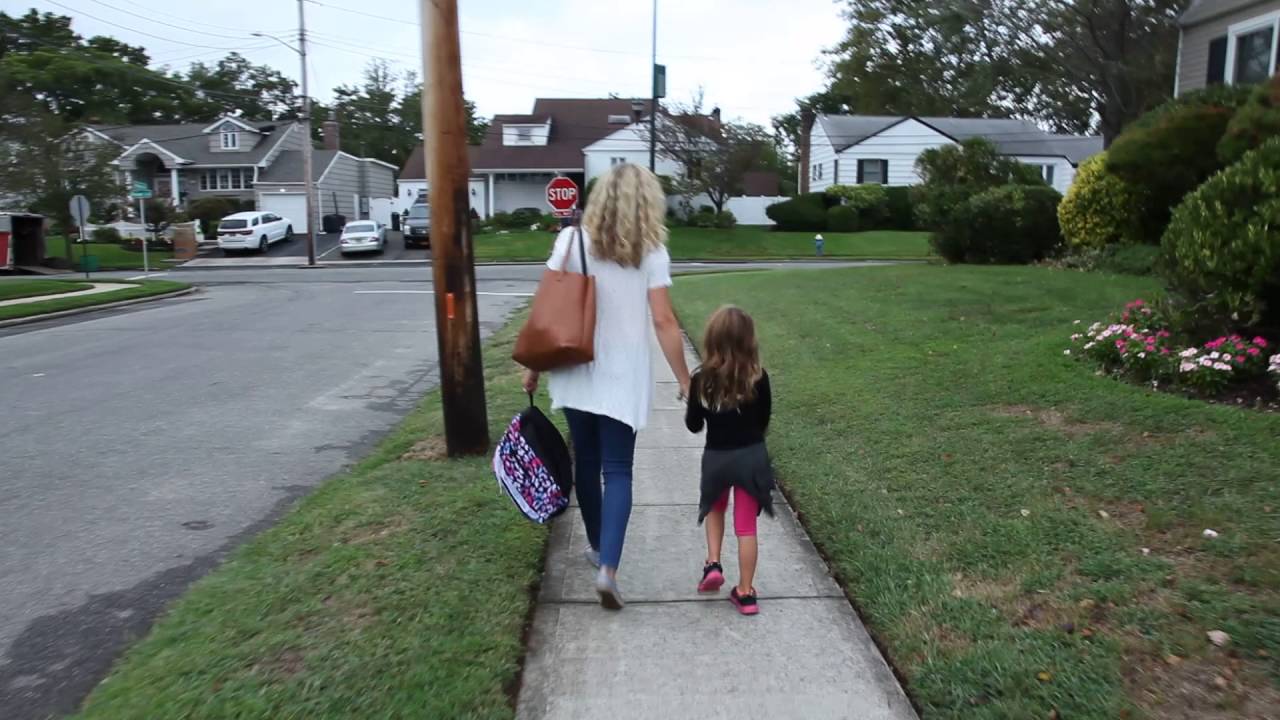 Skylar first day of kindergarten MVI 7560 - YouTube