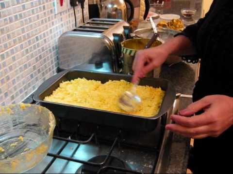 How to cook Iranian food (Tahchin) - YouTube