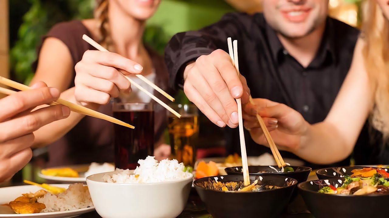 Interesting story about how Asians use chopsticks - YouTube