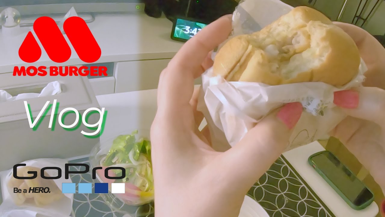 Vlog - mos burger - YouTube