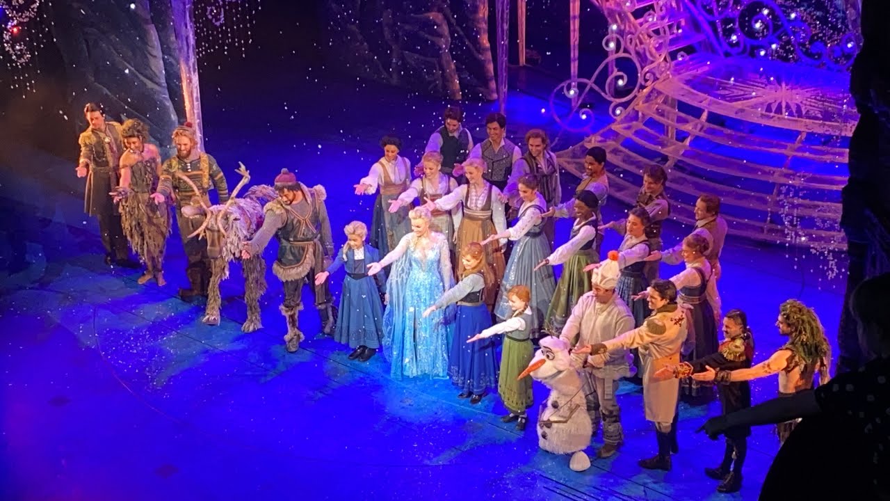 Frozen ️ curtain call - 17/2/22 - Sarah O’connor as Anna :) - YouTube