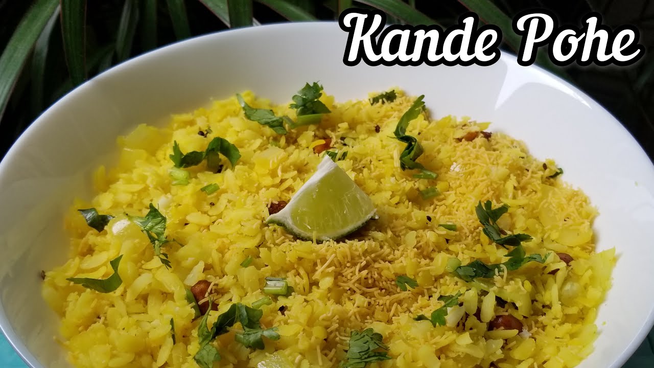 Pohe | Kande Pohe | Kanda Poha Recipe | Kanda Pohe Recipe | Rice flakes ...