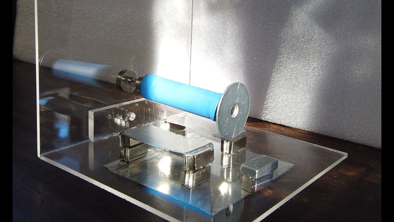 Magnetically Levitating Homopolar Motor - YouTube