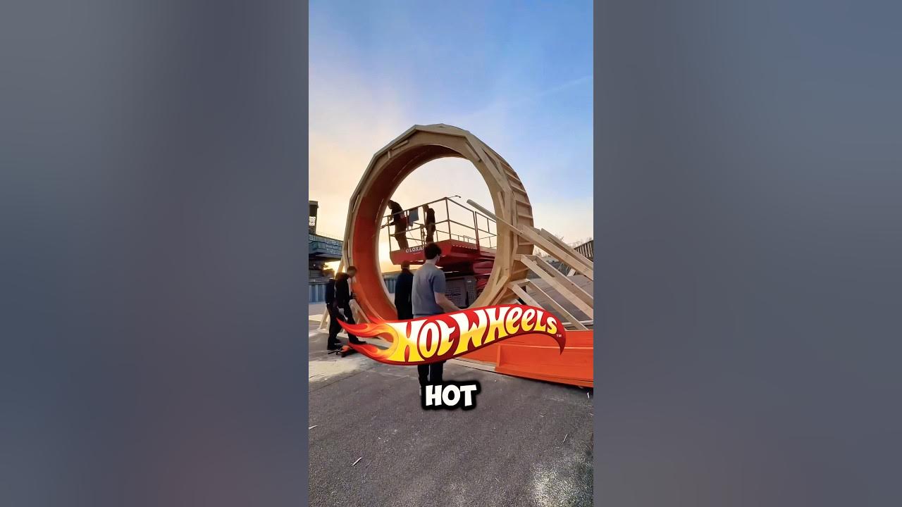 Hot Wheels Loop In Real Life 😳 - YouTube