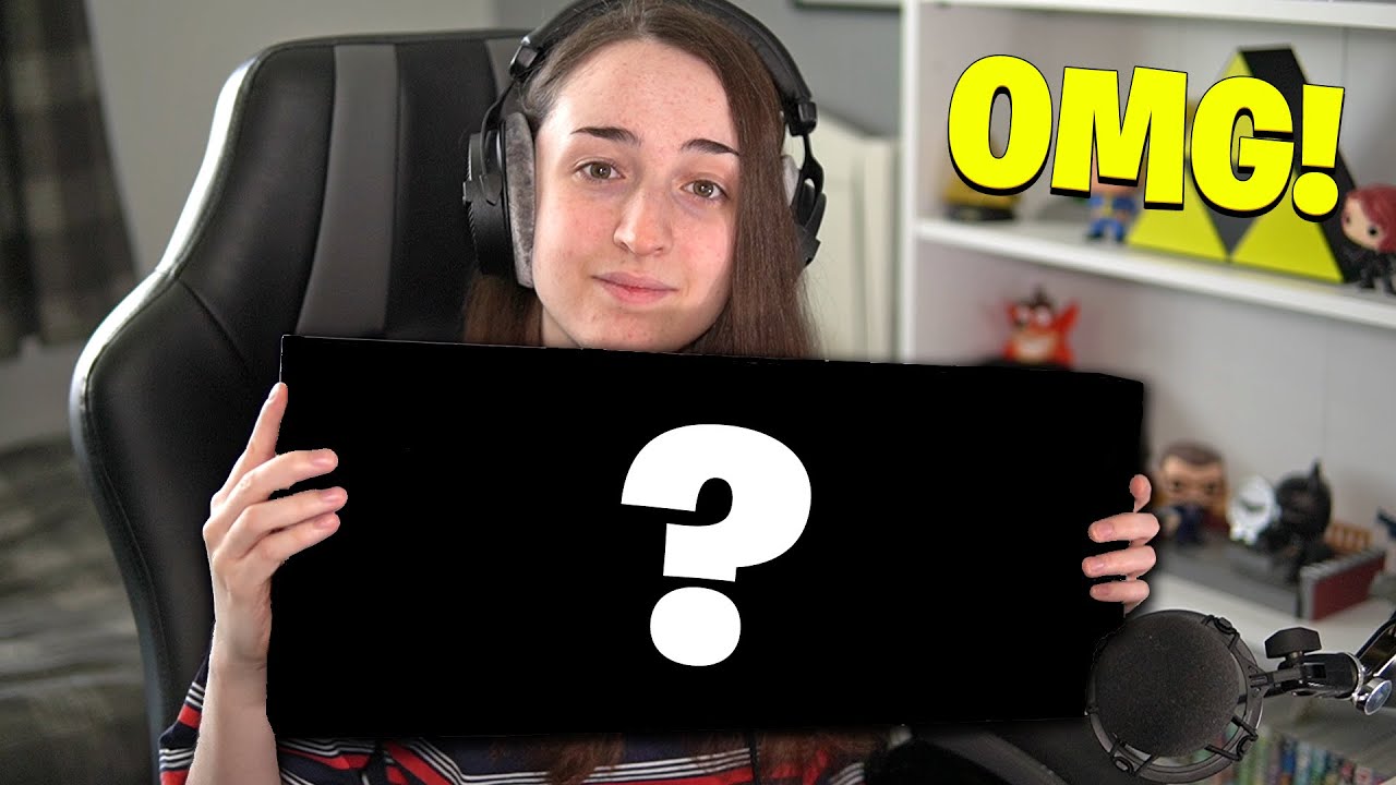 The NEWEST addition to my GAMING setup! - YouTube