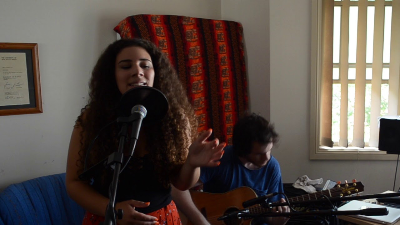 Michaela Anania "Sunday Morning" cover - Maroon 5 - YouTube