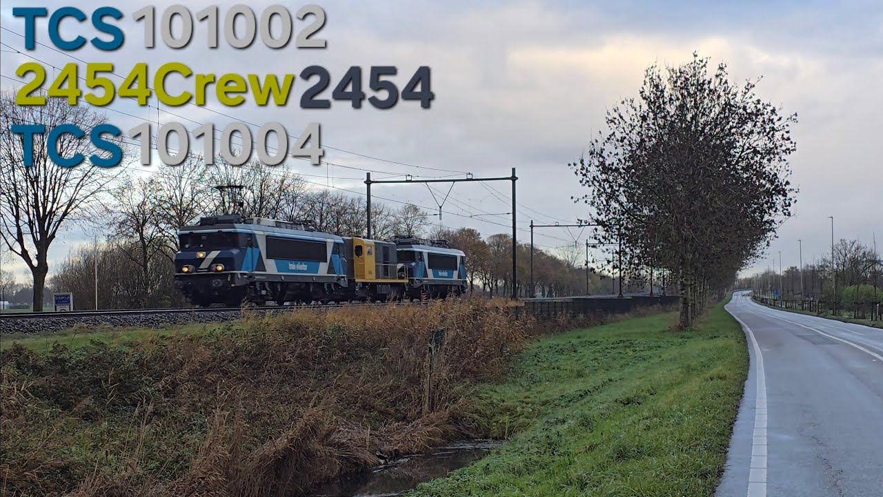 Doorkomst TCS 101002 + 2454Crew 2454 + TCS 101004 in Schalkwijk! - YouTube