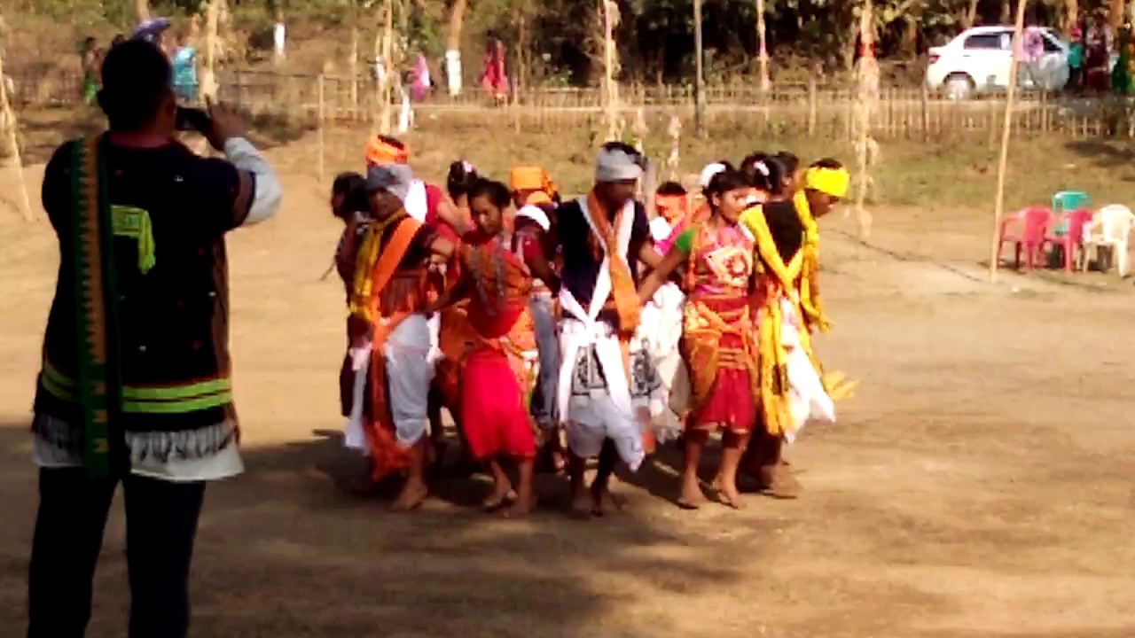 TIWA FOLK DANCE - YouTube