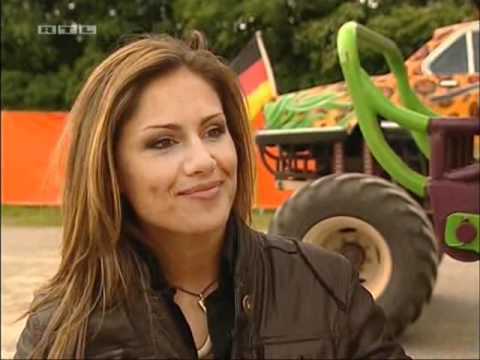 Nazan Eckes fährt Monstertruck