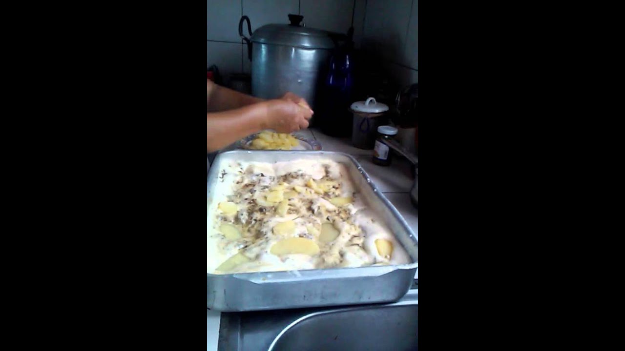 Elaboracion del pastel de morrocoy - YouTube