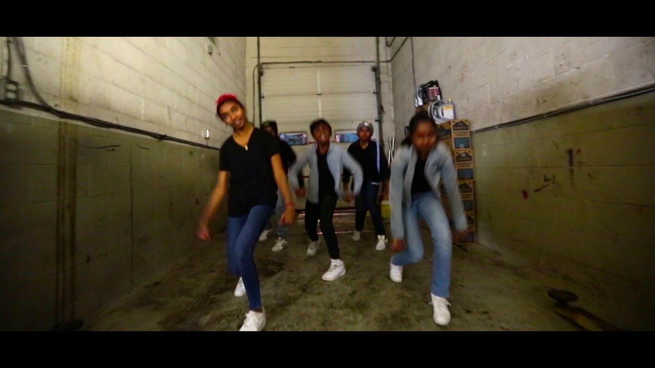 Petta Parak Dance | Petta | Sun Pictures |Superstar Rajinikanth ...