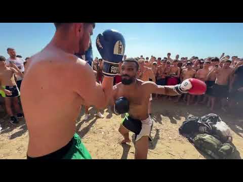 Monster vs Beach Boy !! Fast Fight !
