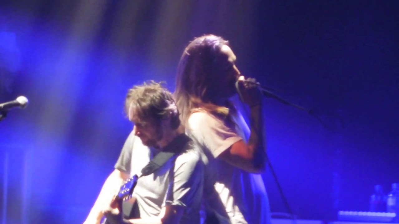 Incubus - Drive (Live Indianapolis 2019) - YouTube