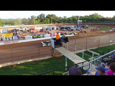 Lake Cumberland Speedway 5/26/2019 Rod Carter Jr qualifying - YouTube