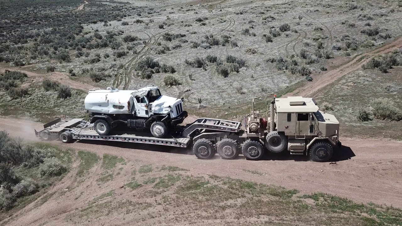 Elevation Transport - Oshkosh M1070 A0 8WD Off-road Heavy Haul - YouTube