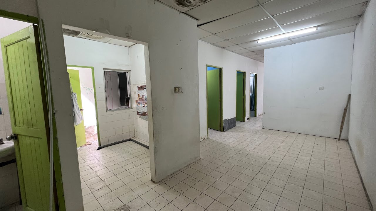 20230606 Chong Lin Park Top Floor Walk Up Shop Apartment For Sale ...