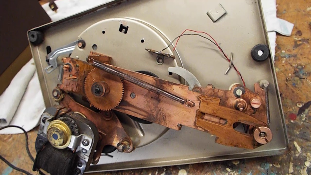 RCA 45 record changer end of record trip sequence. - YouTube