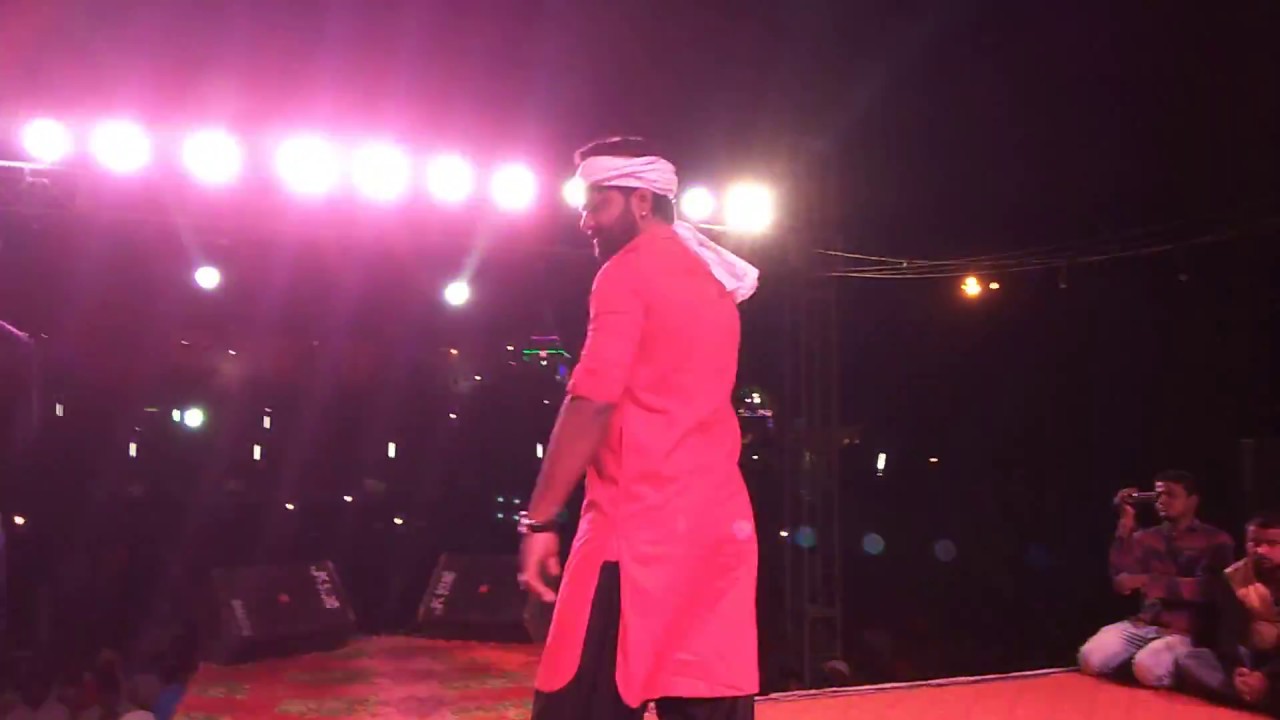 Samar Singh ke gana sunkar Rakesh Mishra stage par aa pahunche - YouTube