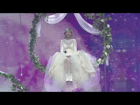 TWICE (트와이스) - You in my heart (Twiceland zone 2 fantasy park live)