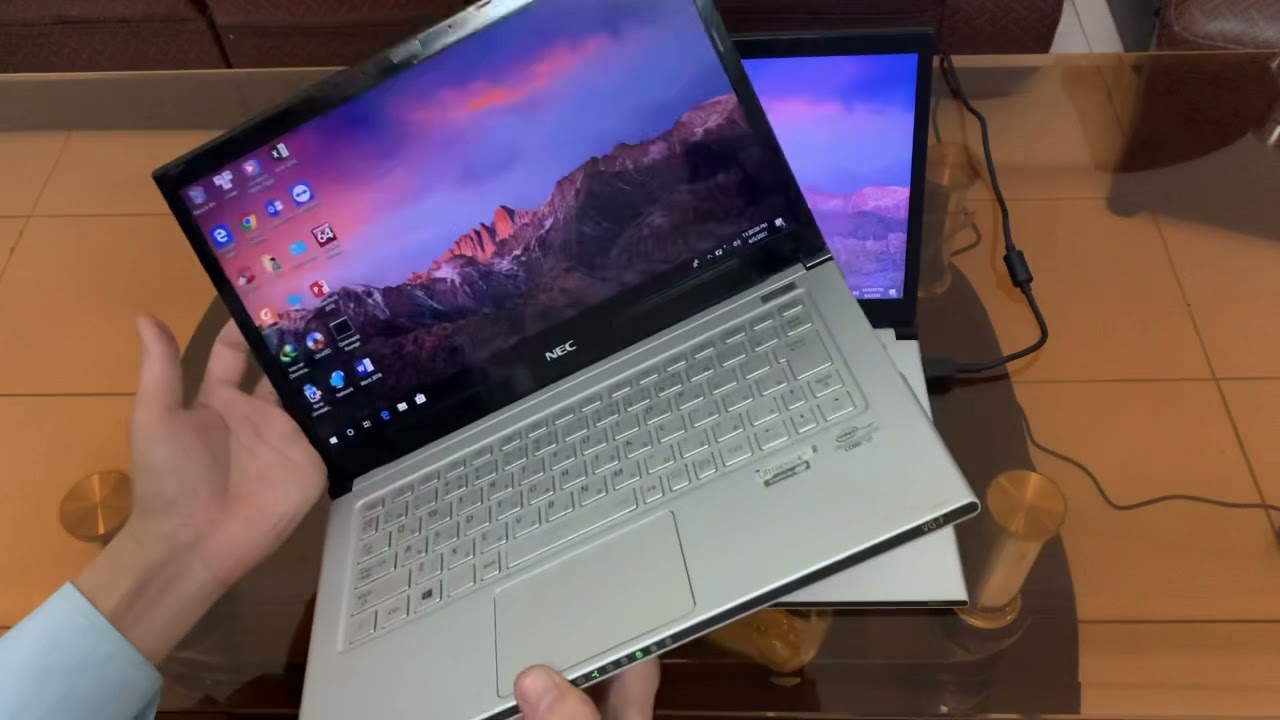 Laptop NEC core i7 nhẹ nhất thế giới, bền với thời gian - YouTube