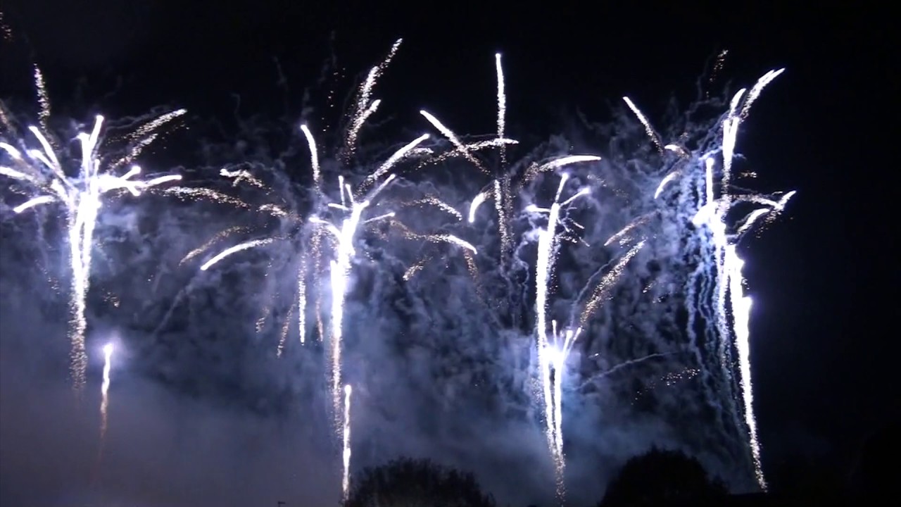 Brockham Fireworks - YouTube