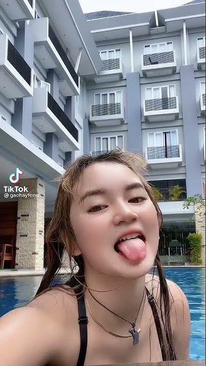 cewek cantik mandi seksi banget - YouTube