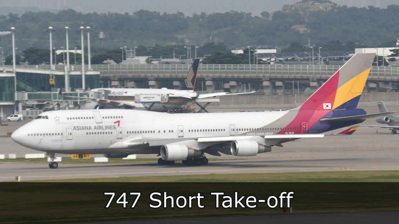Short Take off 747 - YouTube