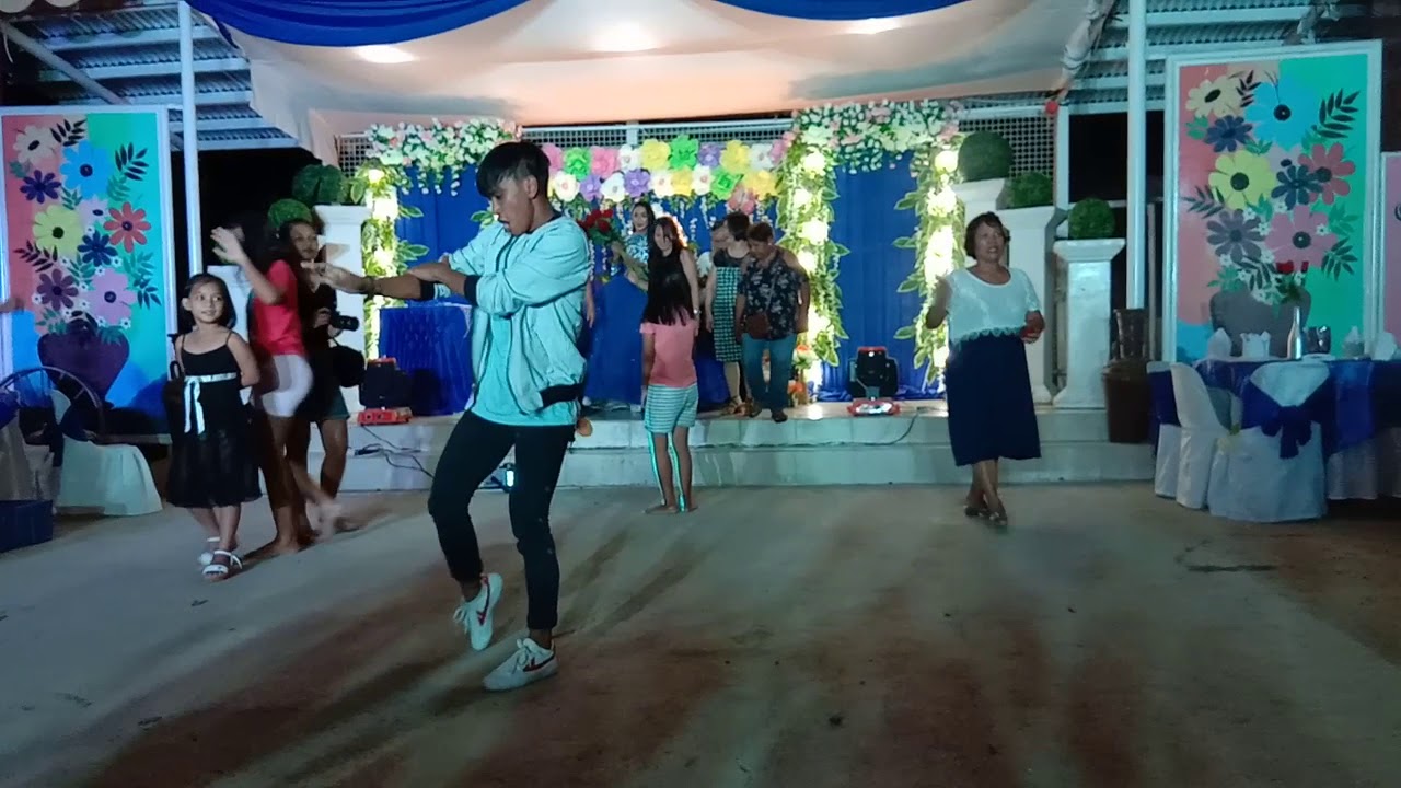 Debut Dance intermission number. - YouTube