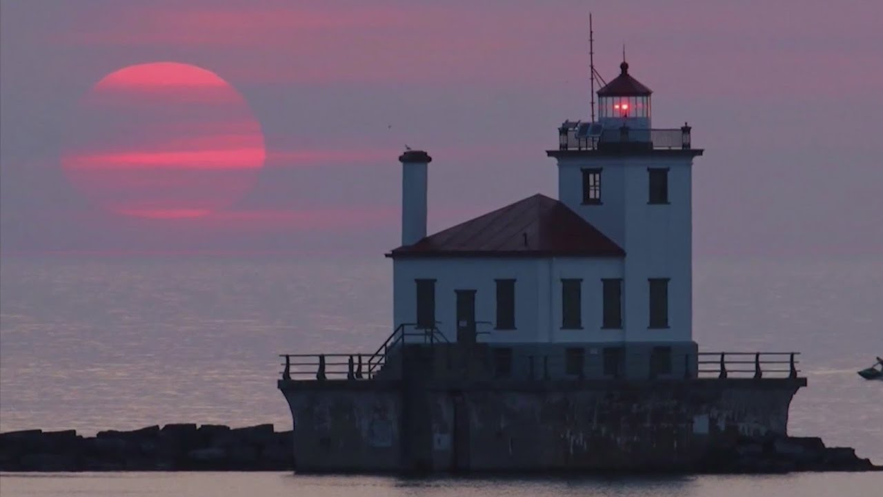 Kucko's Camera: National Lighthouse Day - YouTube