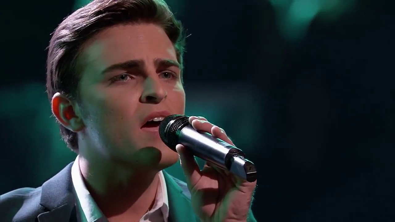 The Voice 2014 Knockouts Ricky Manning Wrecking Ball - YouTube