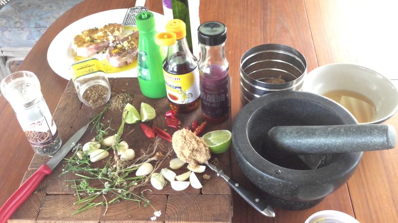 Making a Thai Crying Tiger sauce... - YouTube