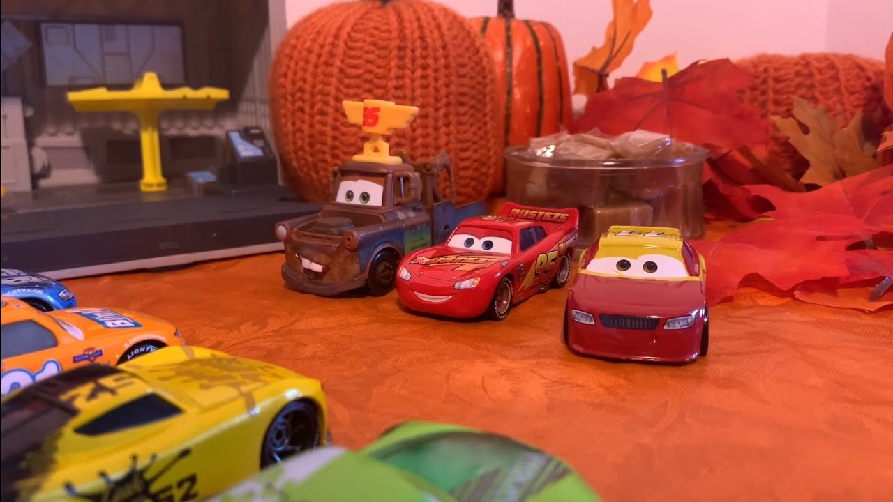 Cars 3 Halloween: Candy Corn - YouTube