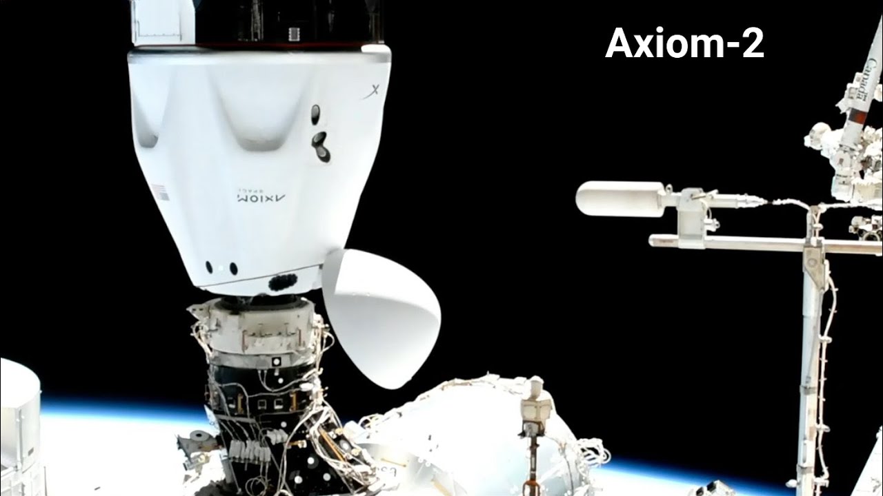 Time-lapse of Axiom-2 Approach and Docking - YouTube