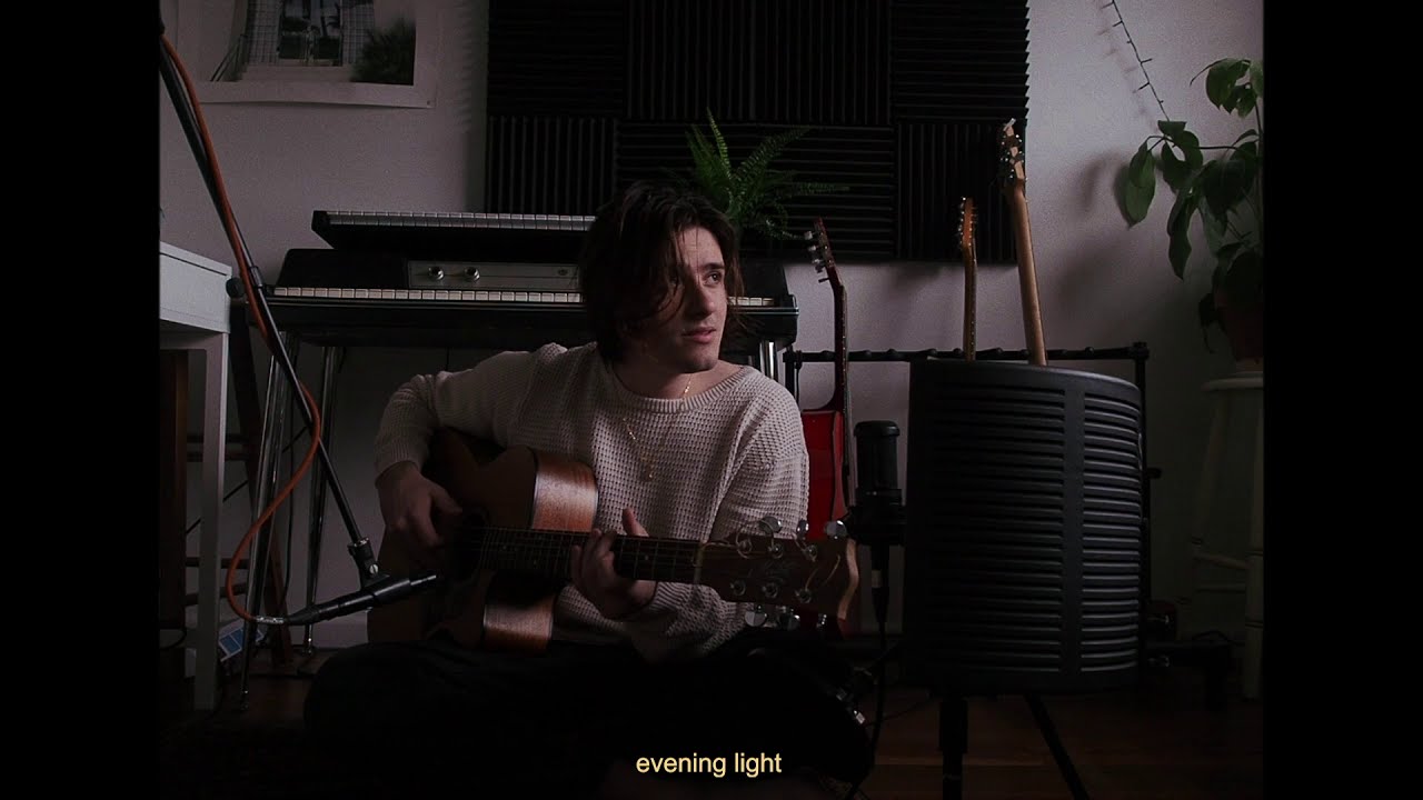 chris lanzon - all i know (live in my room) - YouTube