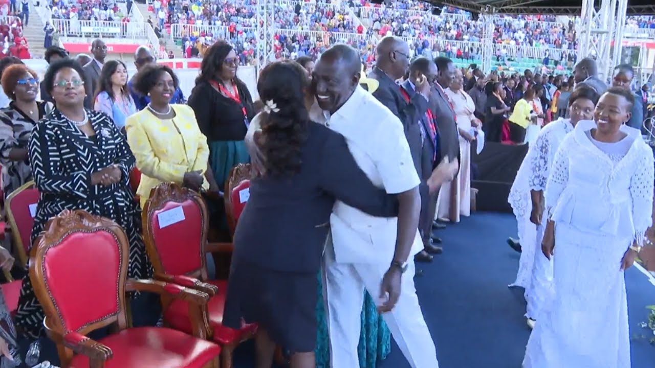 SEE HOW THIS LADY BISHOP SHOCKED RACHEL RUTO AFTER HUGGING PRESIDENT ...