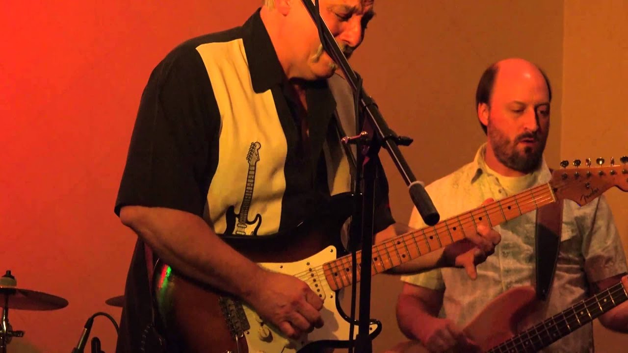 ARLINGTON GUITAR SHOW 2015 - JAM - GARY HUTCHINSON - A MINOR BLUES FOR ...