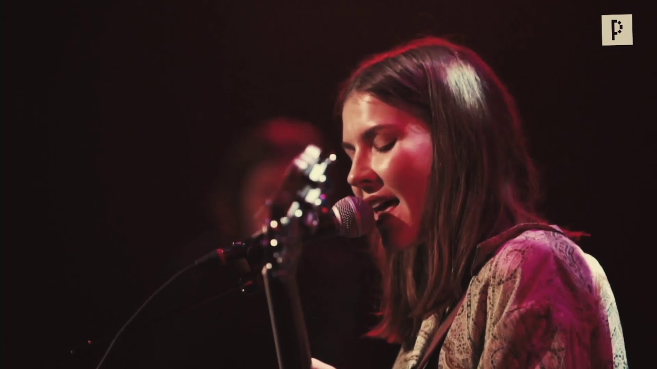 Josephine Odhil - Moonwater (Live at Patronaat Haarlem) - YouTube