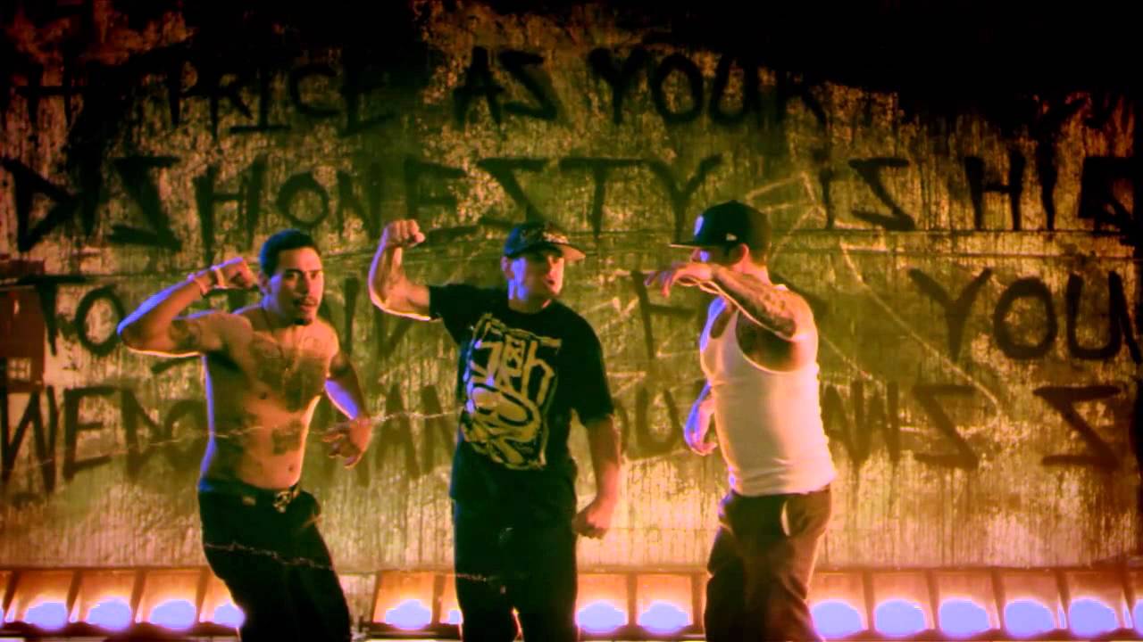pennywise_-_let_us_hear_your_voice_1280x720 - YouTube