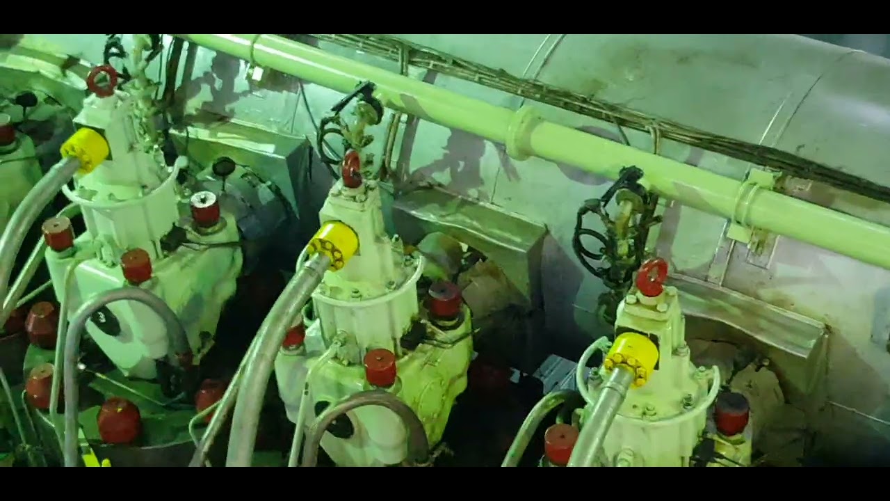 Engine Room 330 Thousand Ton Ship VLCC YouTube