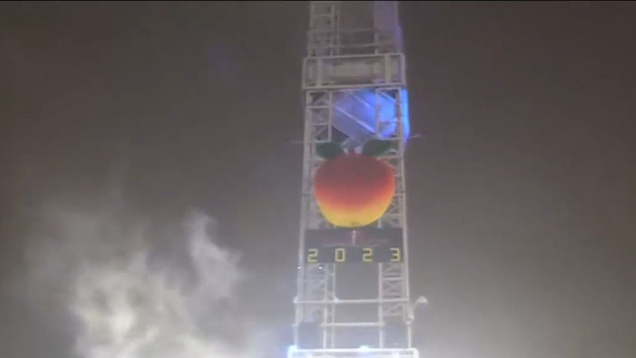 Atlanta City Council approves funding agreement for Peach Drop - YouTube