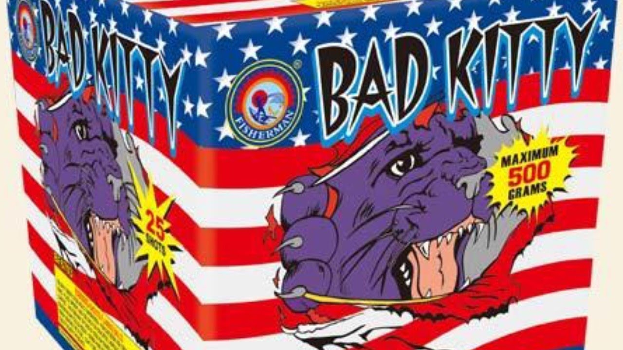 BAD KITTY 25 SHOT 500 GRAM CAKE X 2 (2020) - YouTube
