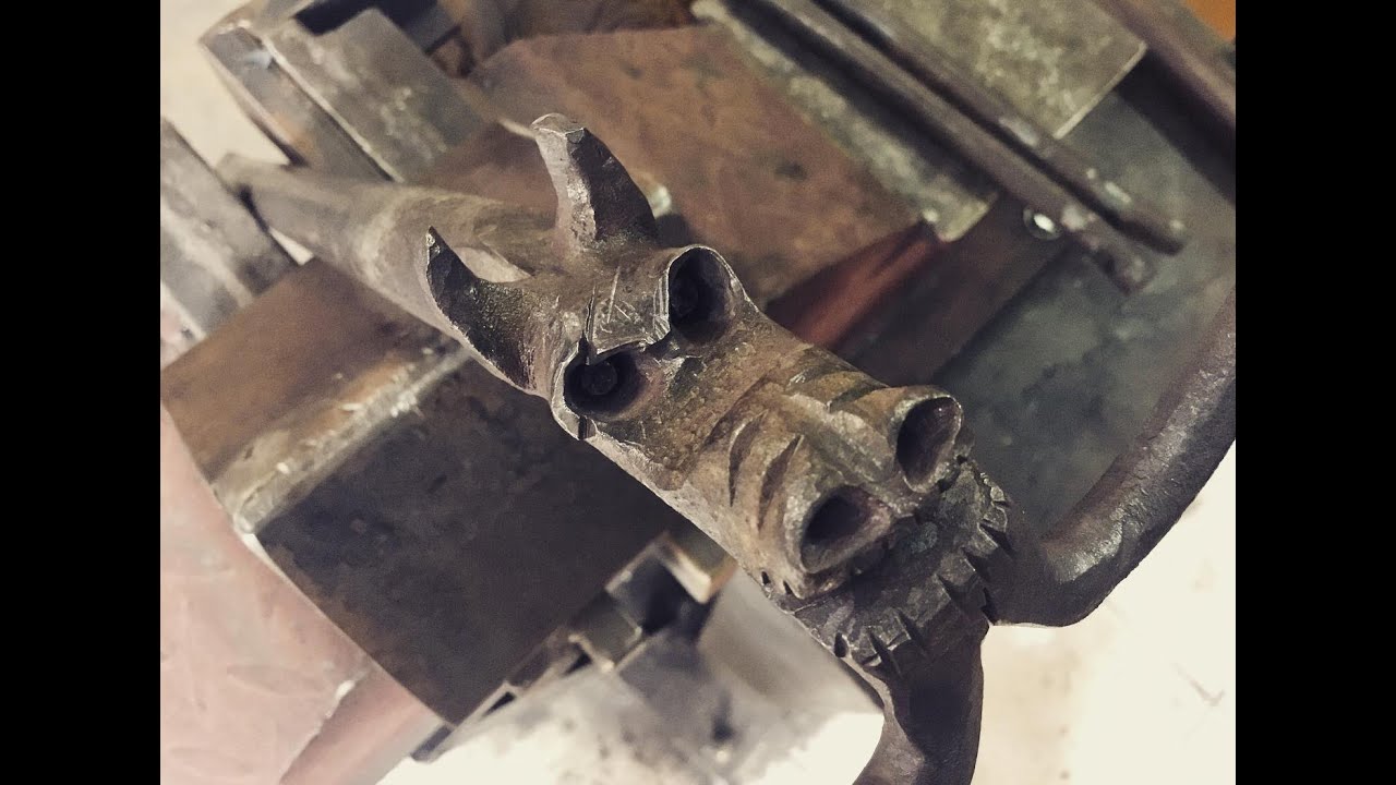 Blacksmithing ~ Forging a Dragon Head - YouTube
