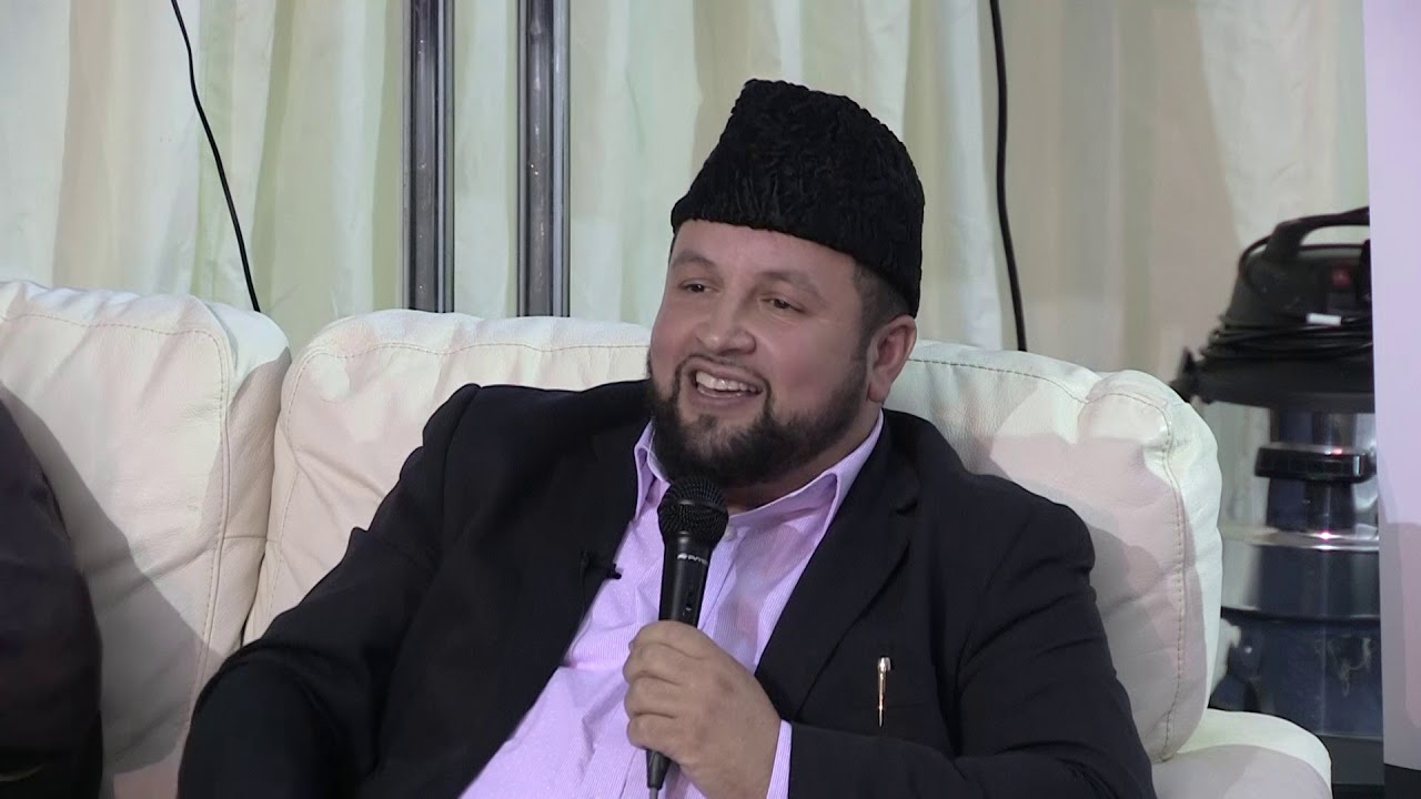 ''His name is Talha, his hand should protect Islam'' - YouTube