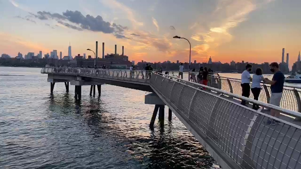 BROOKLYN WALK: From Williamsburg to Greenpoint - YouTube