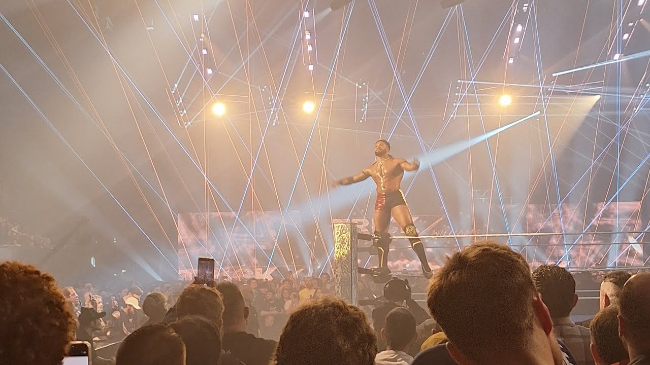 Trick Williams ELECTRIC Entrance Live from London, England 16 January ...