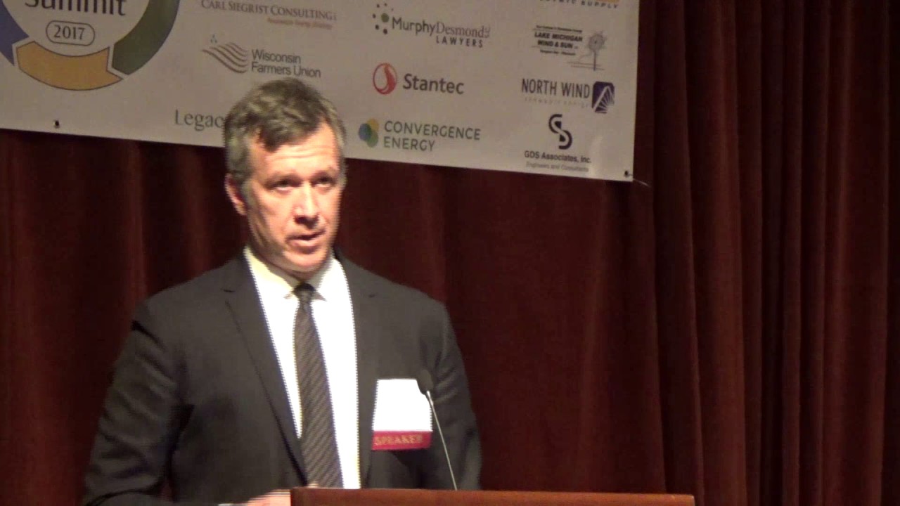 Adam Browning, Executive Director of Vote Solar, at RENEW Wisconsin's ...