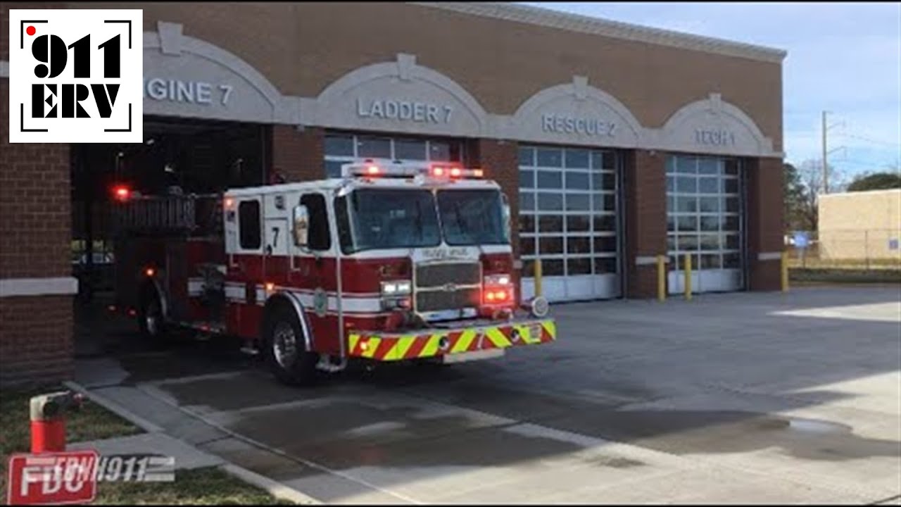Virginia Beach Fire Engine 7 Responding - YouTube
