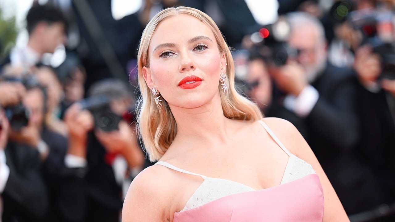 Scarlett Johansson: The Epitome of Elegance - YouTube