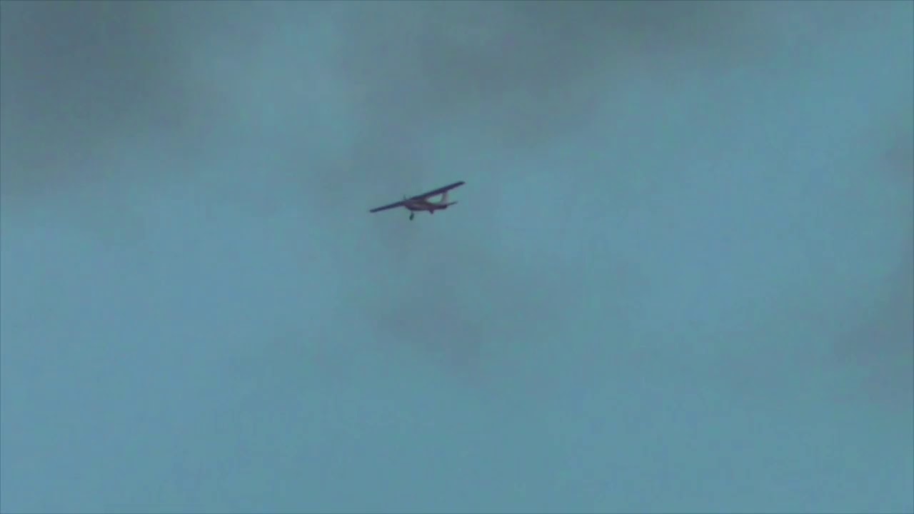 Cessna 152 Cornwall Flying Club 1 Piston Engine G-CEYH Private ...