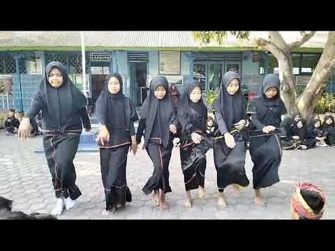 Tari Wonderland Indonesia dari Class VI-B SDN 30 Ampenan (*maaf ya guys ada yg salah) - YouTube